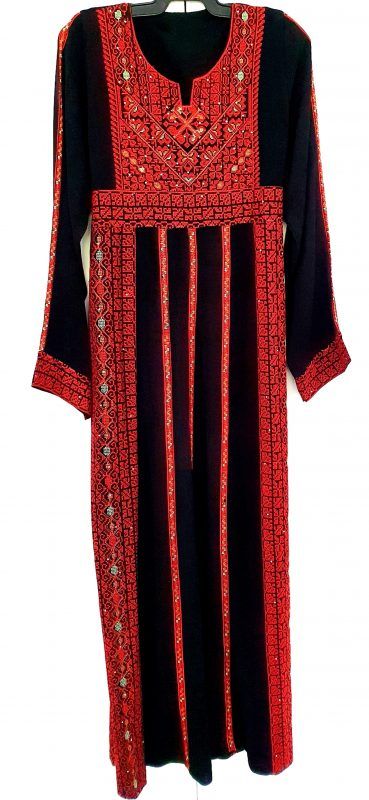 Palestinian Thobe – Preserved Identity