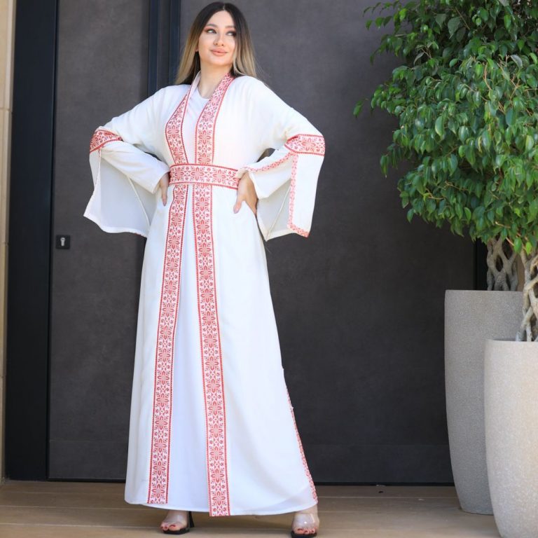 Palestinian Thobe – Preserved Identity